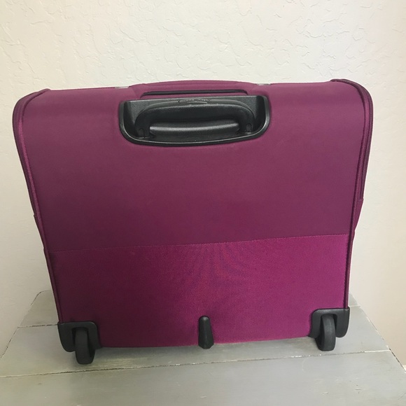 Samsonite | Bags | Samsonite 72h Rolling Weekender Luggage | Poshmark